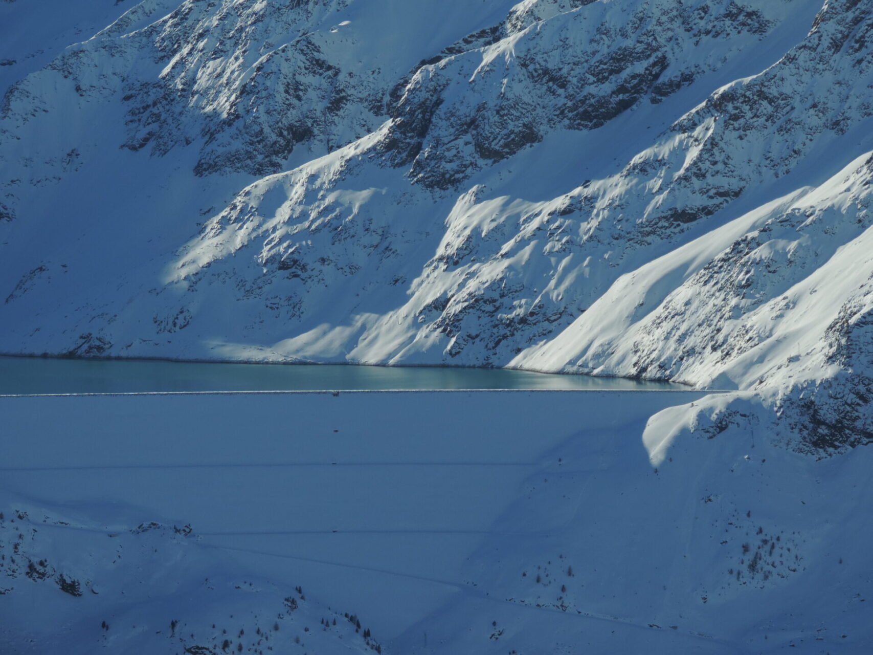 Hoe een stuwmeer in Kühtai als een reuzenbatterij in de Alpen ligt ...